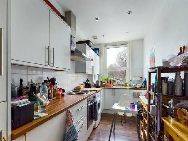 2 bedroom flat for rent in Wilbury Avenue Hove East Sussex BN3