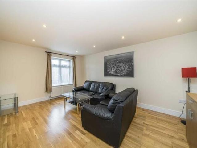 2 bedroom flat for rent in Willow Walk, Bermondsey, SE1