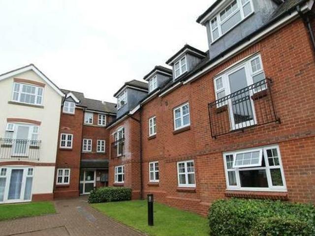 2 bedroom flat for rent in Wilmslow Court Sagers Road Wilmslow SK9