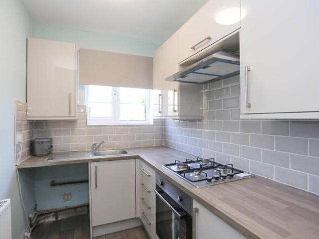 2 bedroom flat for rent in Wilmslow Road, Manchester, Greater Manchester, M20