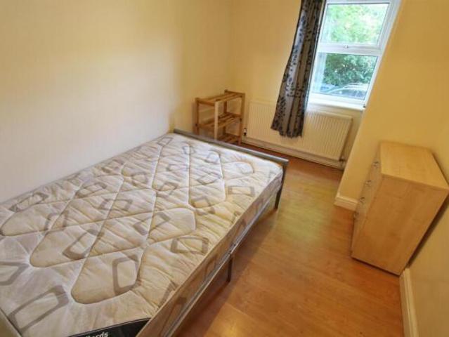 2 bedroom flat for rent in Withington Road 3, Whalley Range, Manchester, M16