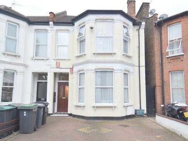 2 Bedroom Flat For Rent In Wood Green