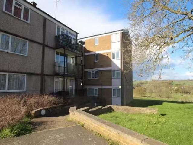 2 bedroom flat for rent in Wood View, Hemel Hempstead, HP1