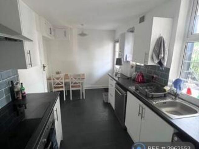 2 bedroom flat for rent in Woodford House, London, E18