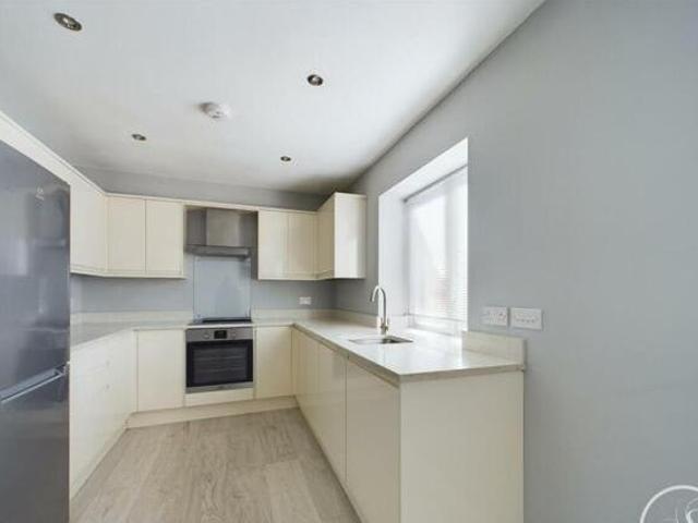 2 Bedroom Flat For Rent In Woodhouse Cliff