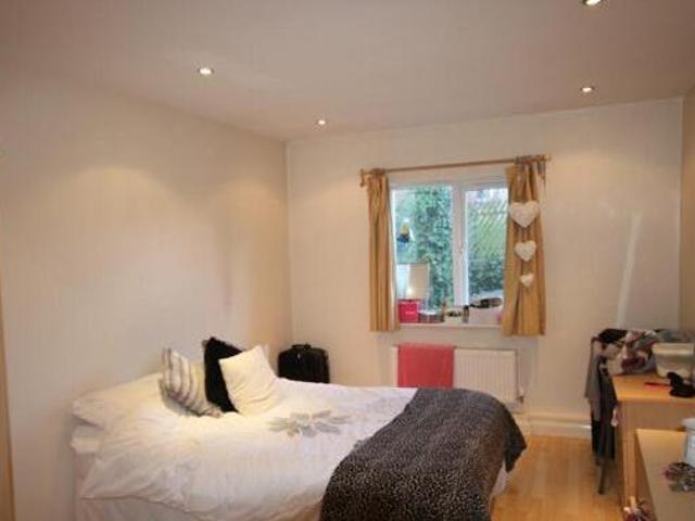 2 Bedroom Flat For Rent In Woodhouse, Leeds