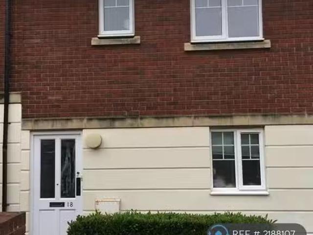 2 bedroom flat for rent in Woodlands Court, Bradley Stoke, Bri.