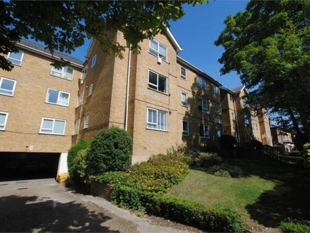 2 bedroom flat for rent in Woodlands Court, Wood Vale, Forest Hill, SE23
