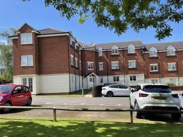 2 bedroom flat for rent in Woodlands Lane Bristol BS32