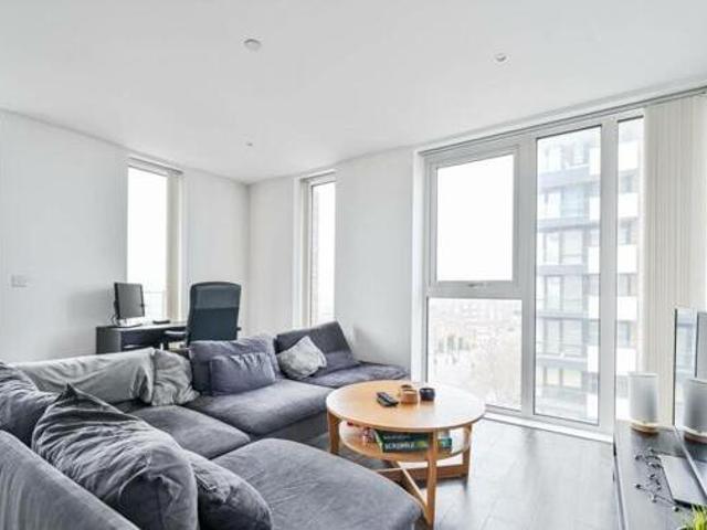 2 Bedroom Flat For Rent In Woolwich, London