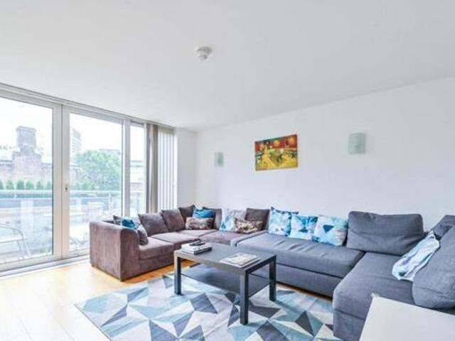 2 Bedroom Flat For Rent In Woolwich, London