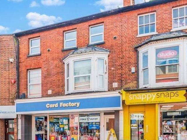2 bedroom flat for rent in Wokingham Town Centre RG40