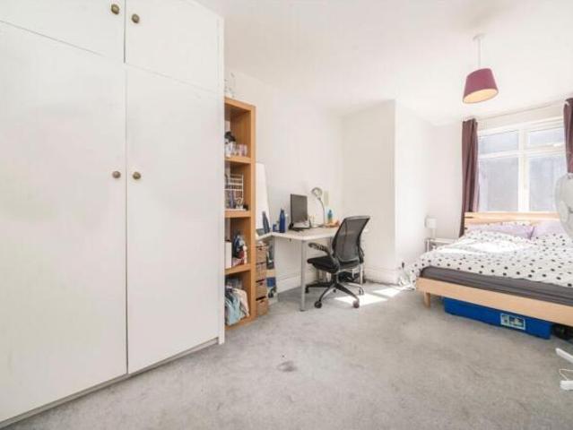 2 bedroom flat for rent in Wolverton Gardens, Ealing, W5