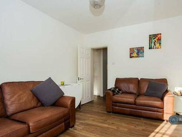 2 bedroom flat for rent in Wolsey Street London E1