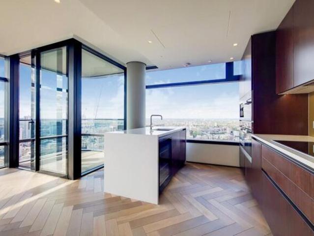 2 bedroom flat for rent in Worship Street, Bishopsgate, London, EC2A