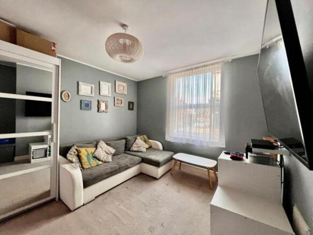 2 bedroom flat for rent in Wylds Lane, Worcester, WR5