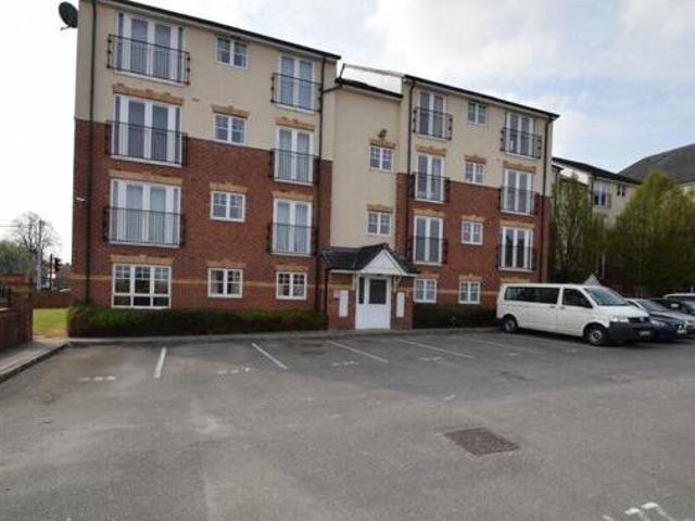 2 Bedroom Flat For Rent In Wythenshawe, Manchester