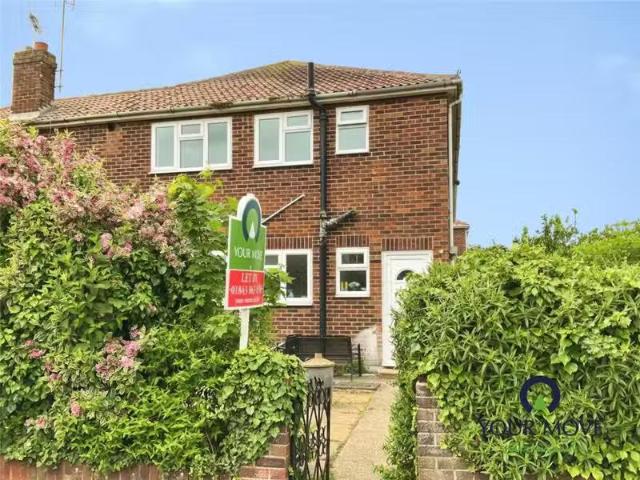 2 bedroom flat for rent in Yarrow Close, Broadstairs, Kent, CT10