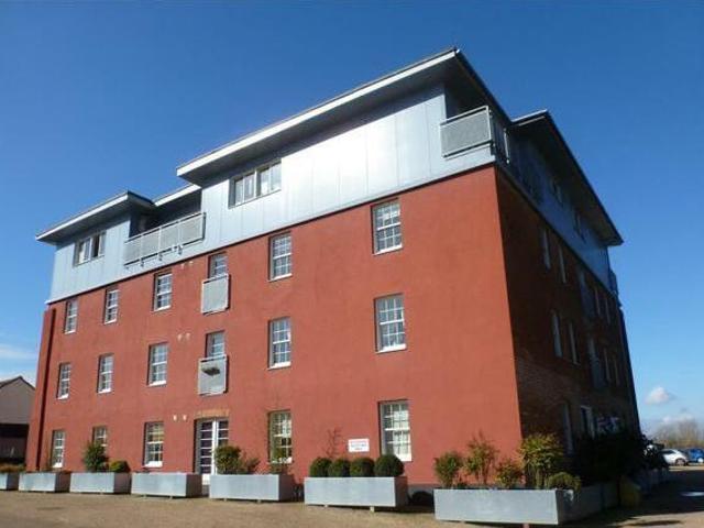 2 Bedroom Flat For Rent In Yaxham