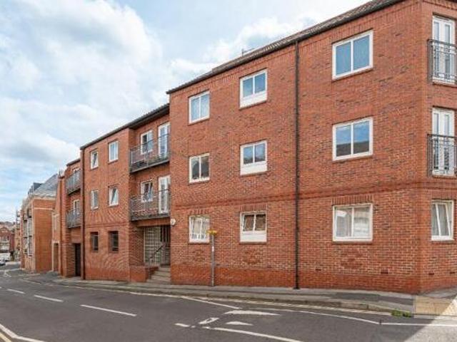 2 Bedroom Flat For Rent In York, North Yorkshire