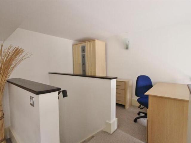 2 bedroom flat for rent in York House, Orchard Lane, Sheffield, S1 2FG, S1