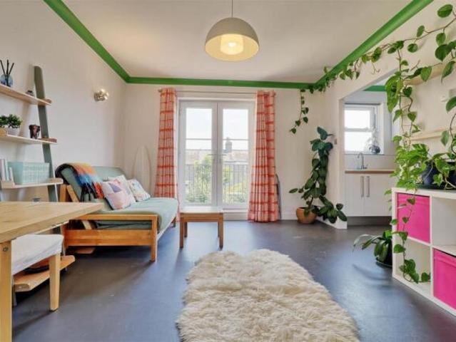 2 bedroom flat for rent in York Terrace, Cambridge, CB1