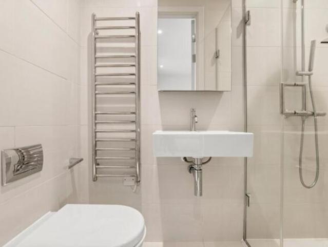 2 bedroom flat for rent in York Way, Islington, N7