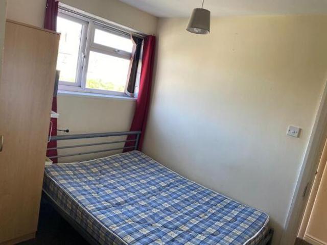 2 bedroom flat for rent in a Morris Crescent, Oxford, OX4
