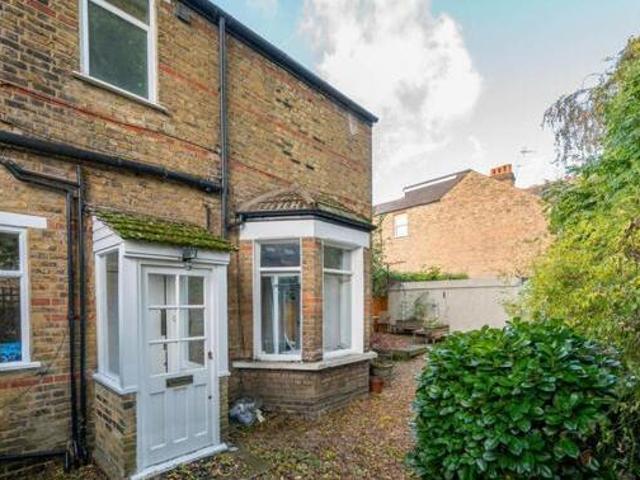 2 Bedroom Flat For Rent In Acton, London