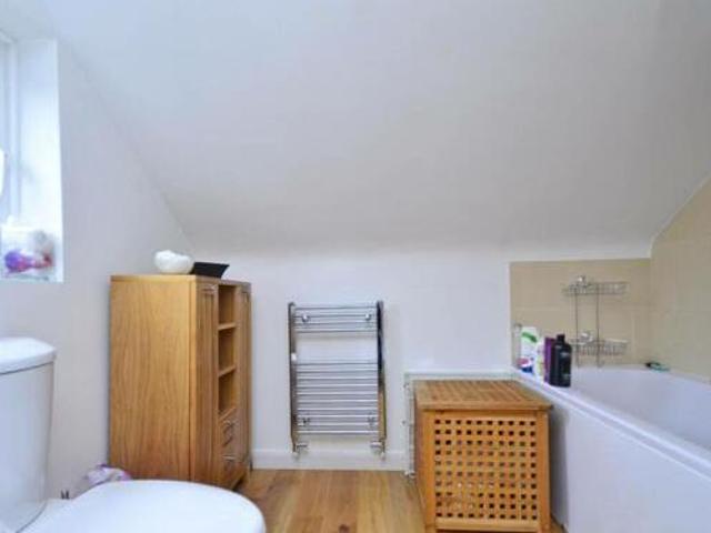 2 Bedroom Flat For Rent In Acton, London