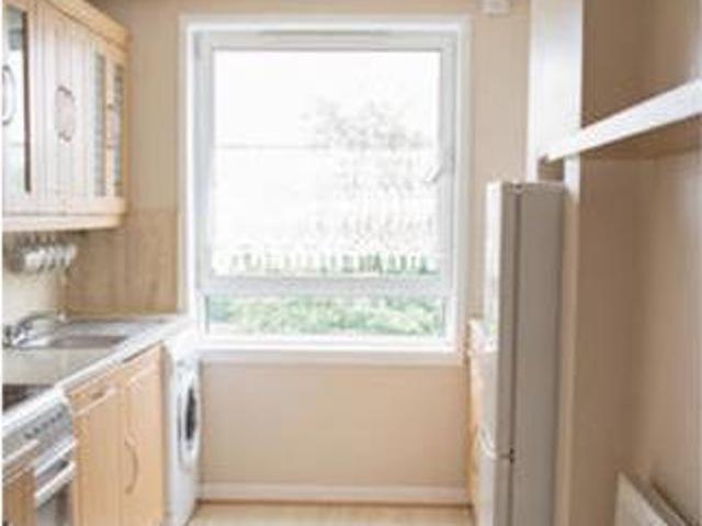 2 bedroom flat for rent in Aboyne Avenue DUNDEE DD4