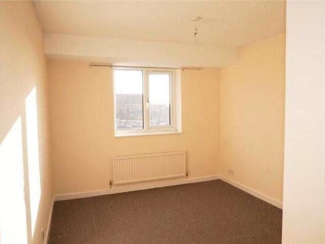2 bedroom flat for rent in Abbey Grove, Eccles, Manchester, M30
