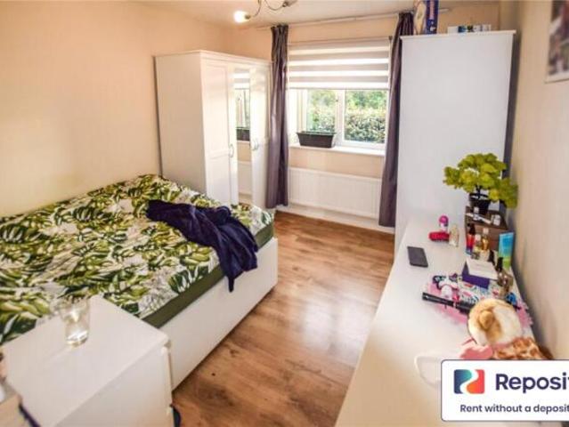 2 bedroom flat for rent in Abbey Grove, Eccles, Manchester, M30