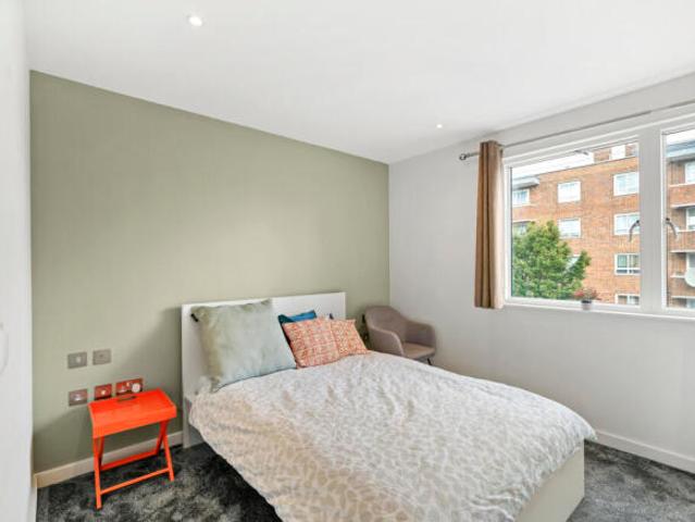2 bedroom flat for rent in Abbey Road, St John's Wood, NW8