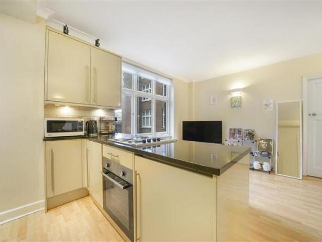 2 bedroom flat for rent in Abercorn Place, St John's Wood, NW8