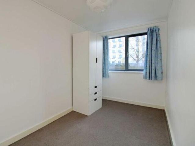 2 bedroom flat for rent in Agate Close, London, NW10
