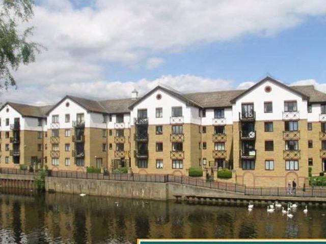 2 bedroom flat for rent in Admiral House Rivergate PE1 1ES PE1