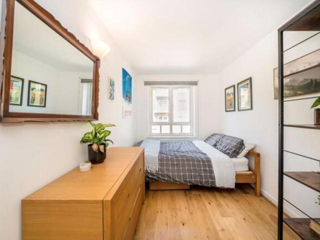 2 bedroom flat for rent in Admiral Walk, Maida Vale, W9