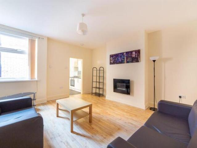 2 bedroom flat for rent in Addycombe Terrace, Heaton, NE6