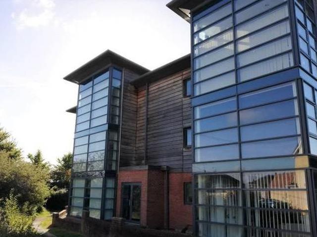 2 bedroom flat for rent in Addison Close Gillingham Dorset SP8