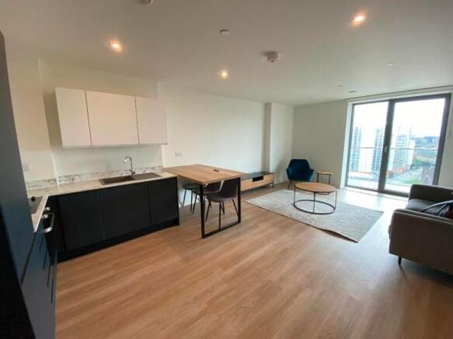 2 bedroom flat for rent in Affinity Living, Exchange Point, New Kings Head Yard, Salford, M3