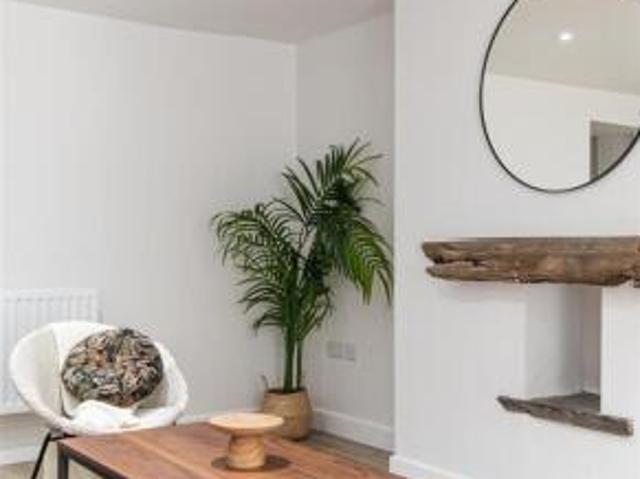 2 bedroom flat for rent in Akenside Terrace, Jesmond, Newcastle Upon Tyne, NE2