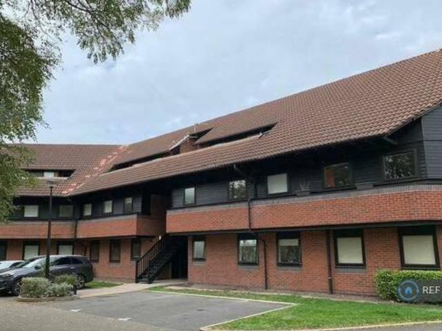 2 bedroom flat for rent in Ainscough Road Birchwood WA3
