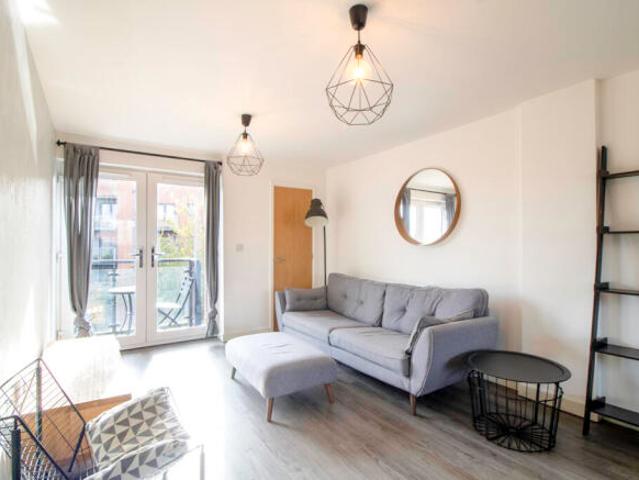 2 bedroom flat for rent in Aire Quay, Leeds, LS10
