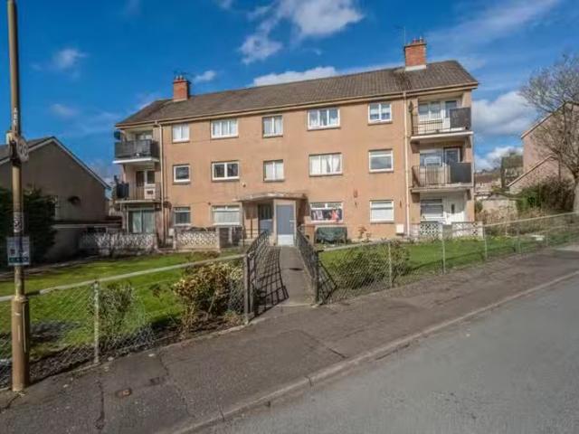 2 bedroom flat for rent in Alan Breck Gardens, Clermiston, EH4.