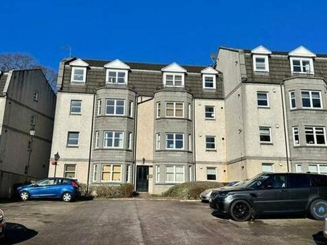 2 bedroom flat for rent in Albury Mansions Aberdeen AB11