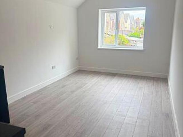 2 bedroom flat for rent in Albany Road, Roath, Cardiff, CF24