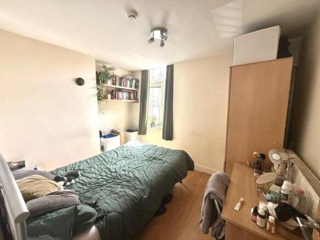 2 bedroom flat for rent in Albany Rd, Roath, Cardiff, CF24