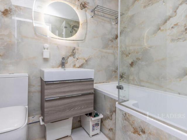 2 bedroom flat for rent in Albion Street, Leeds, West Yorkshire, LS2