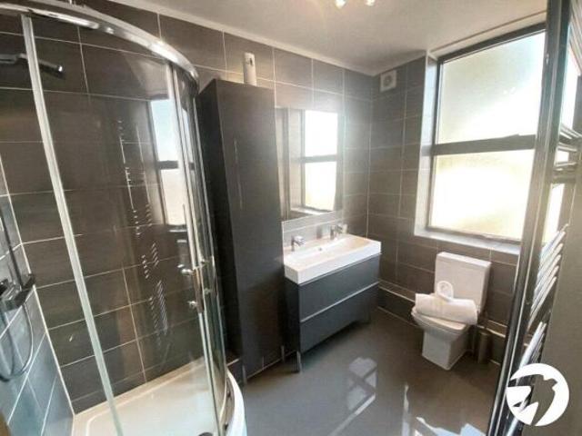 2 bedroom flat for rent in Albion Place, Maidstone, Kent, ME14